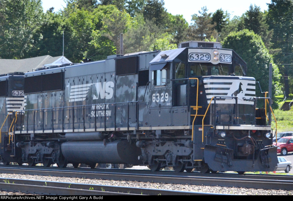 NORFOLK SOUTHERN SD40E 6329